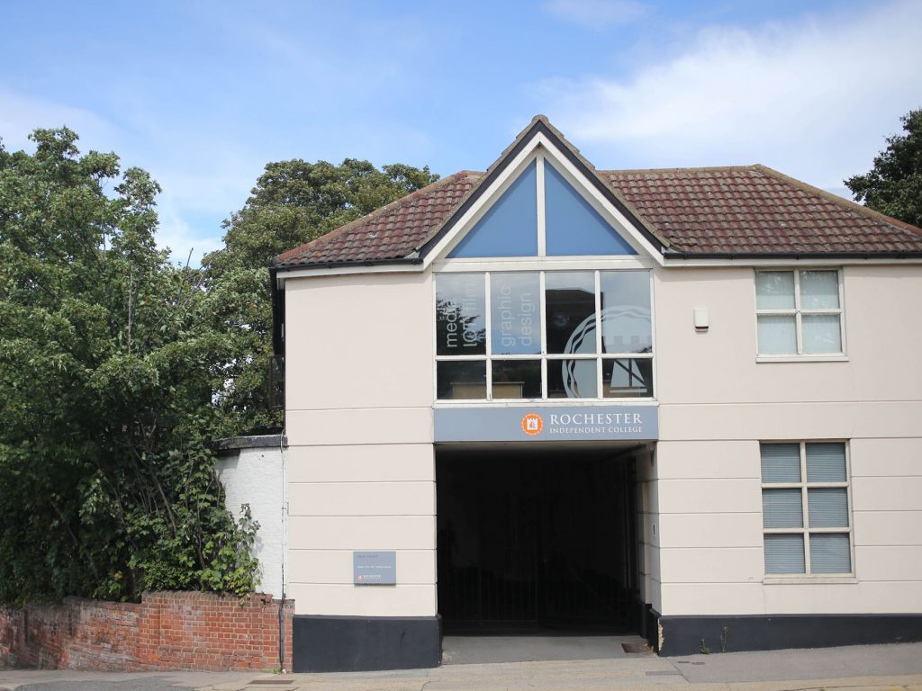 Front Page - Rochester College